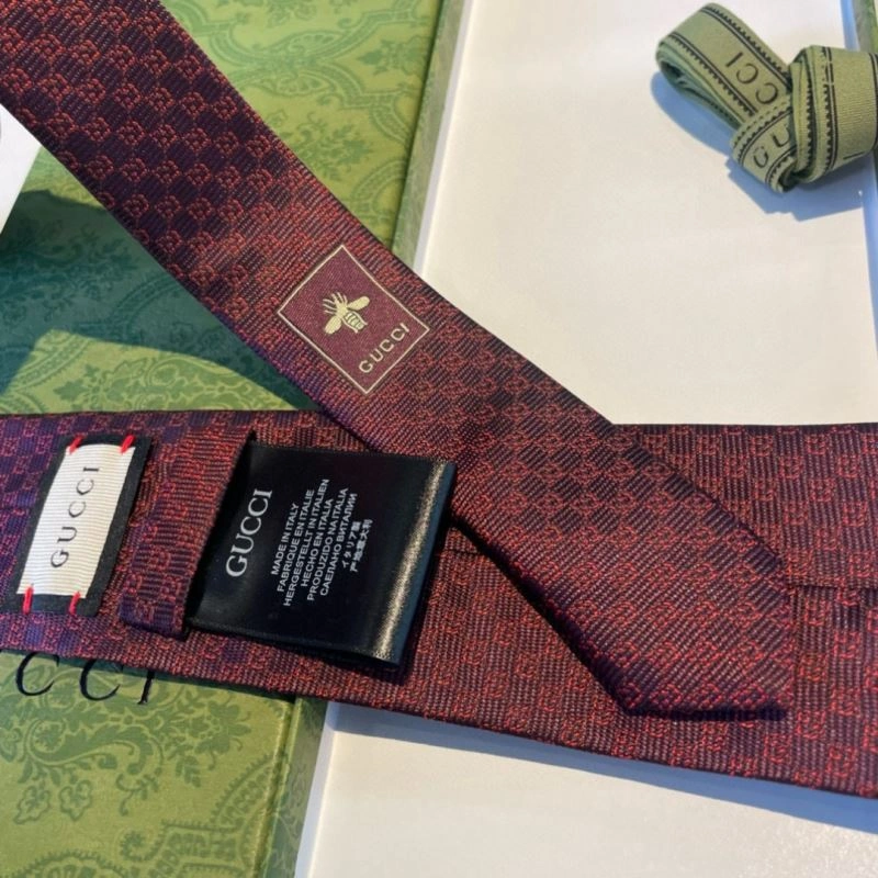 Accurate model Gucci Neckties
