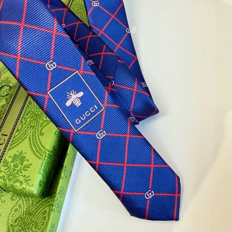 Top mirror Gucci Neckties
