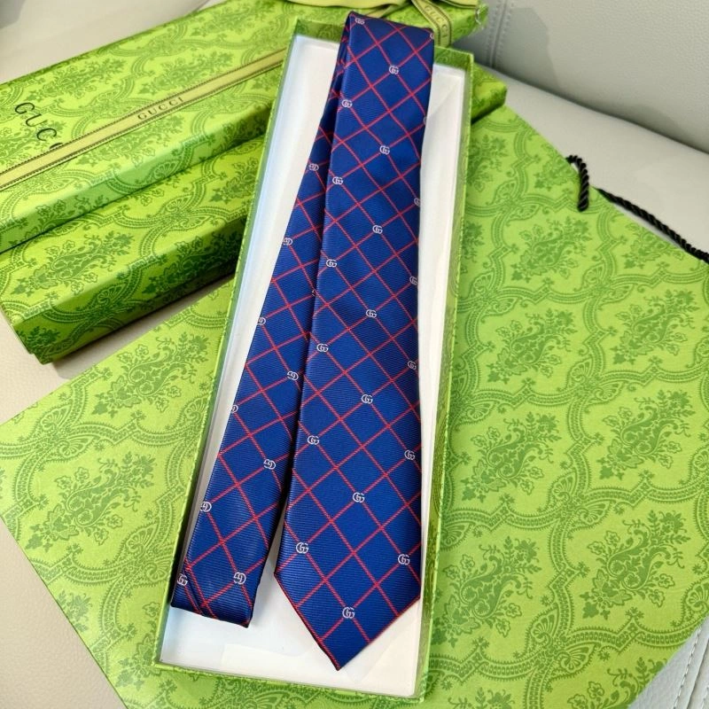 Top mirror Gucci Neckties