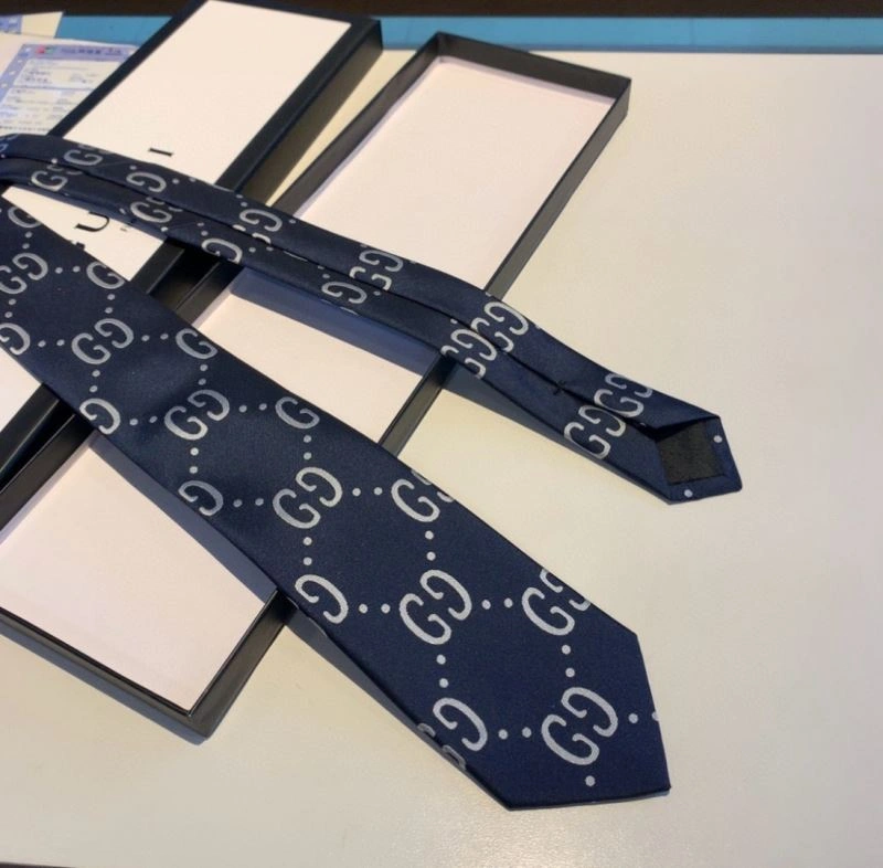 Accurate model Gucci Neckties