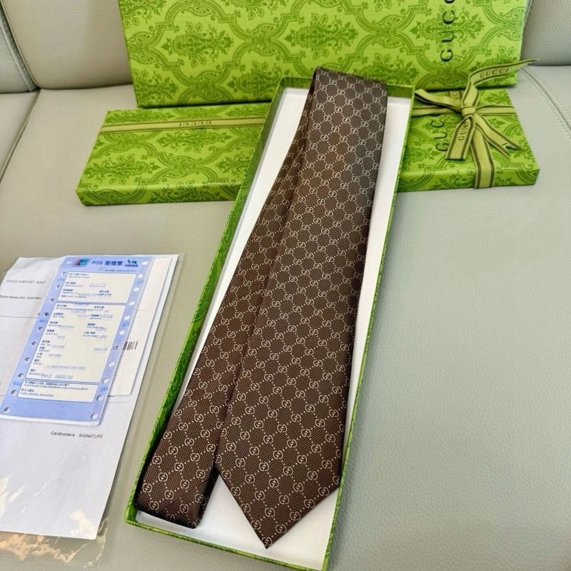 Accurate model Gucci Neckties