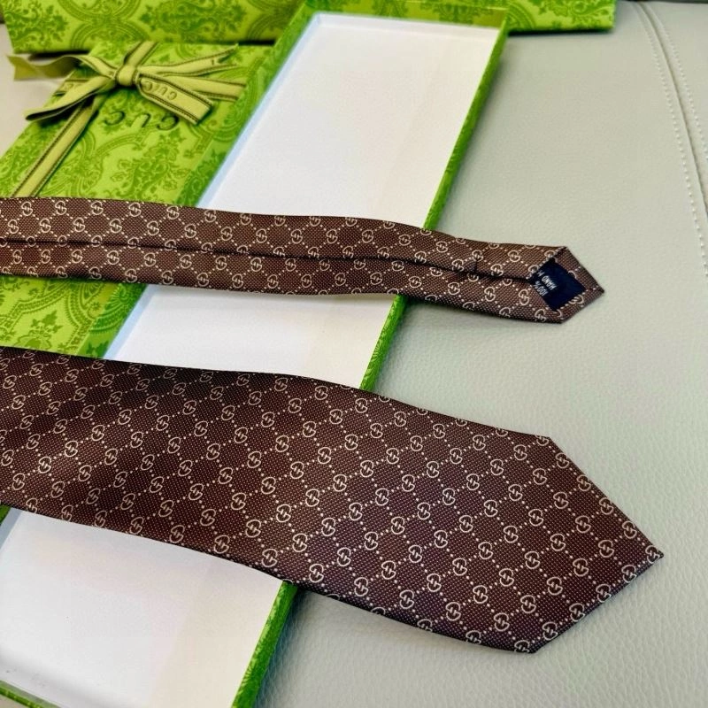 Accurate model Gucci Neckties