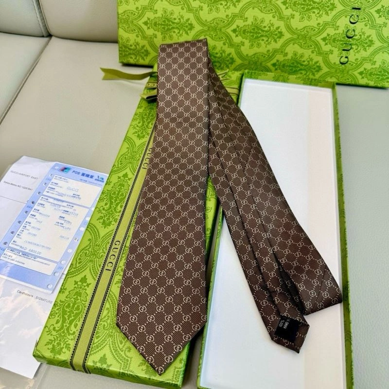 Accurate model Gucci Neckties