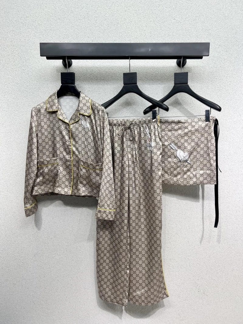 Gucci Nightwear