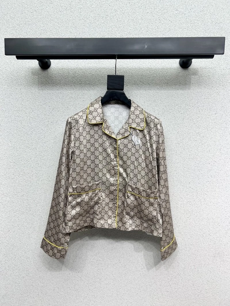 Accurate model Gucci Nightwear