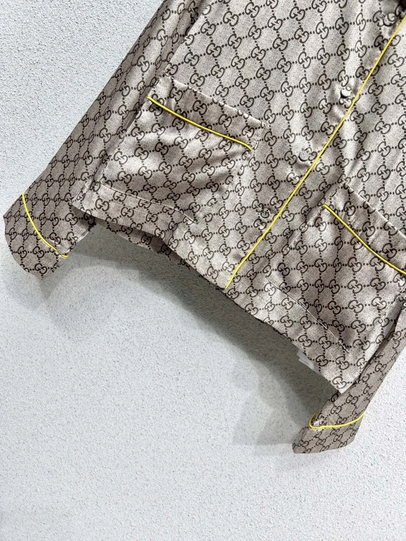 Accurate model Gucci Nightwear