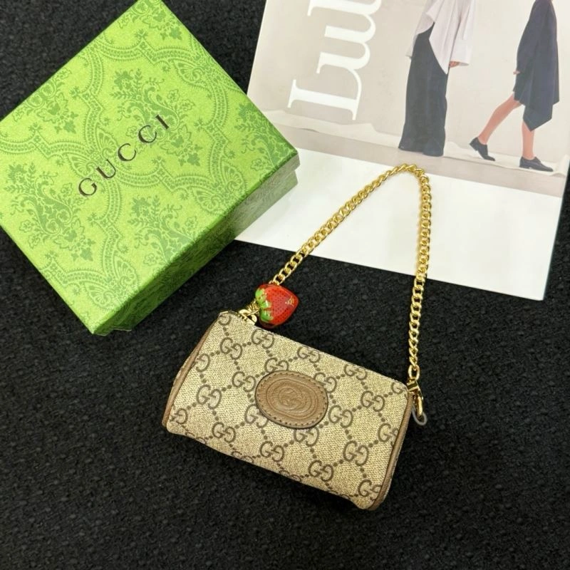 Accurate model Gucci Ornaments