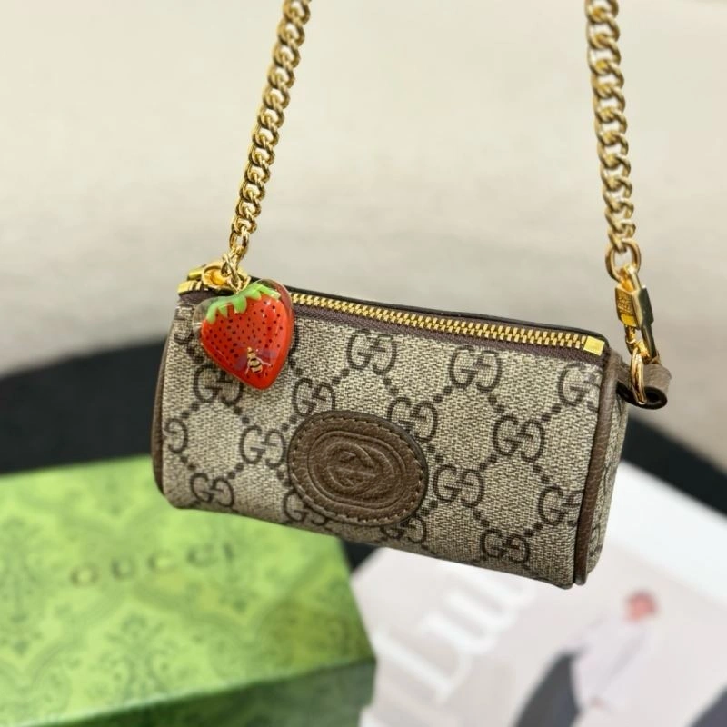 Accurate model Gucci Ornaments