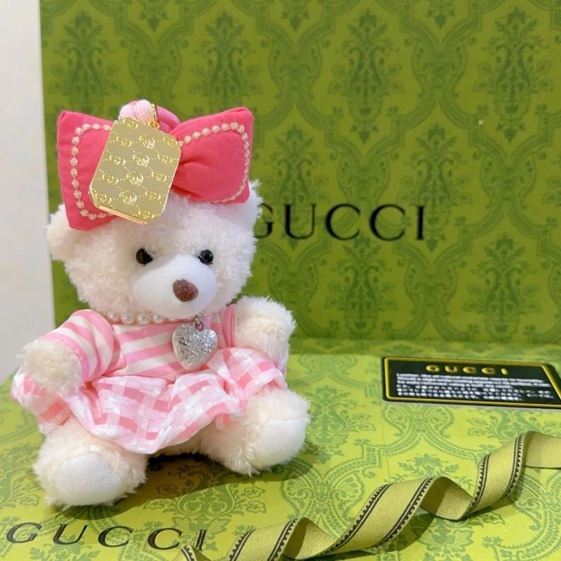 Accurate model Gucci Ornaments