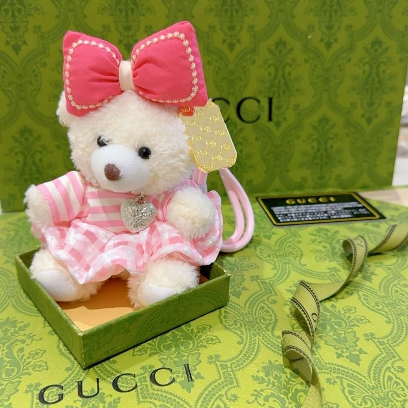 Accurate model Gucci Ornaments