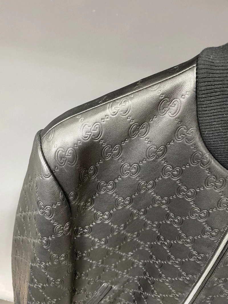 Top mirror Gucci Outwear