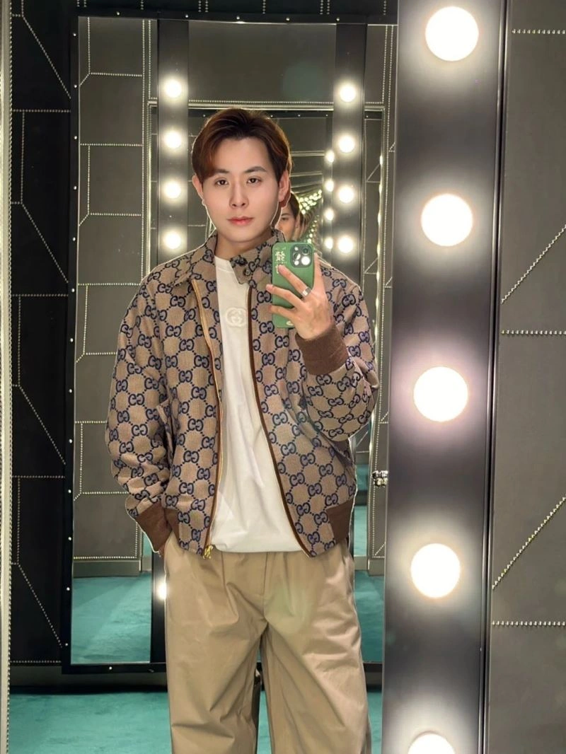 Official Gucci Outwear