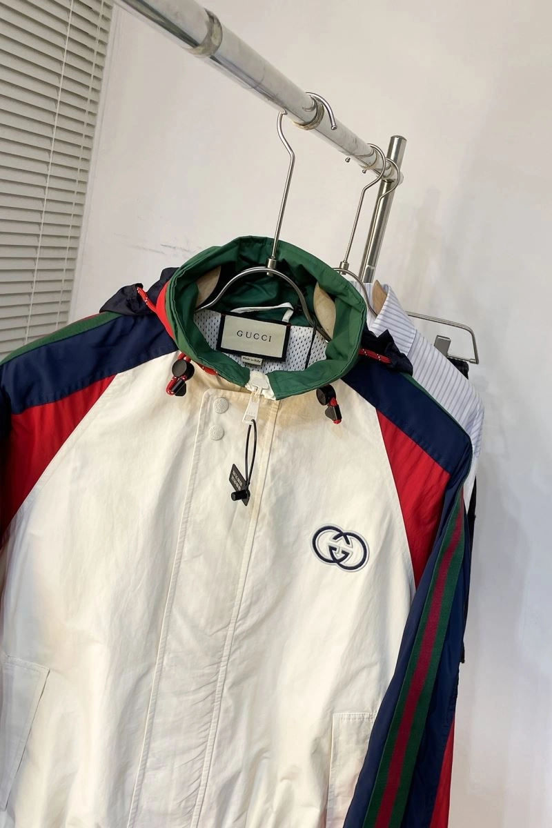 Low-cost Gucci Outwear