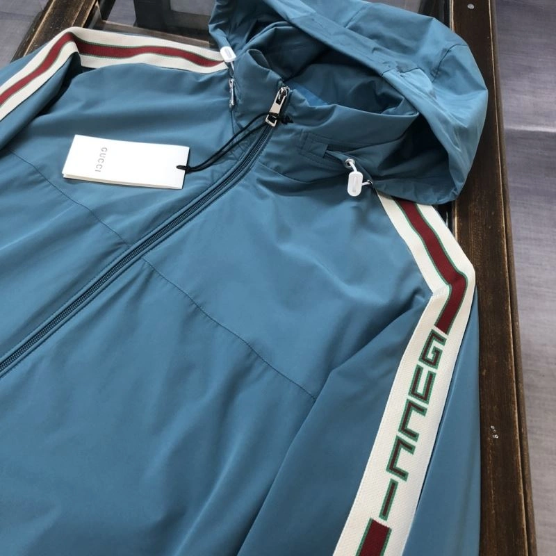 Bargain Gucci Outwear