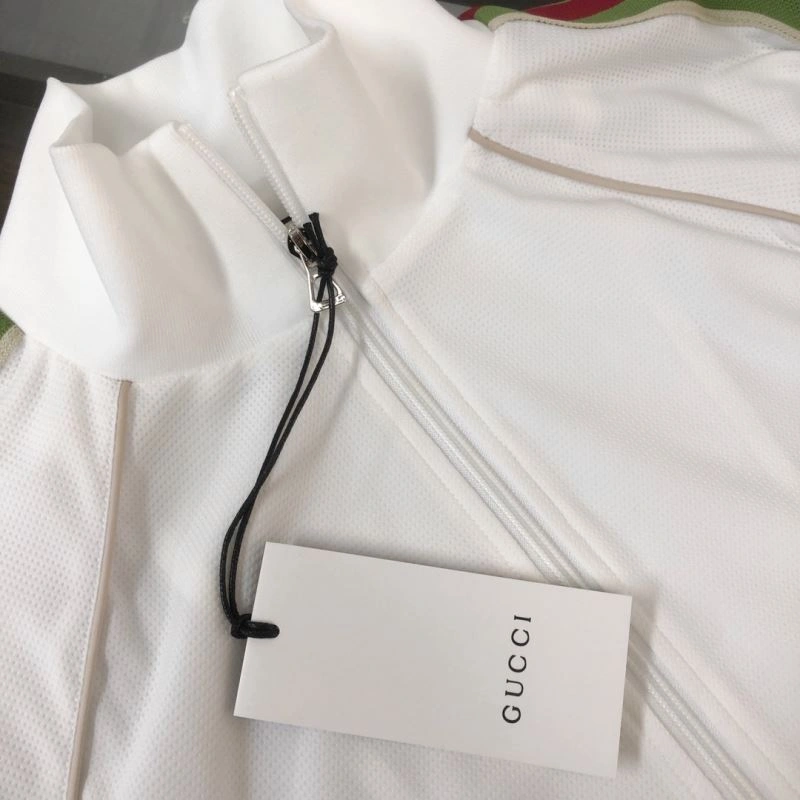 Top match Gucci Outwear