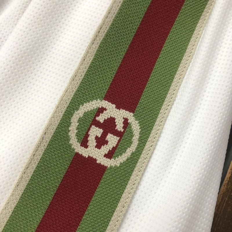 Top match Gucci Outwear