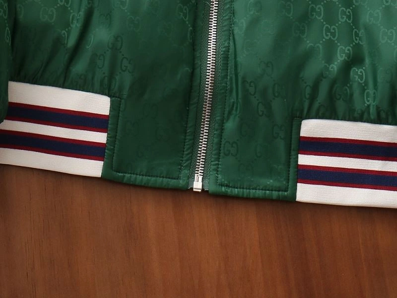 Top match Gucci Outwear