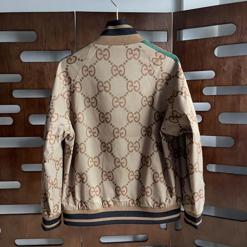 Top match Gucci Outwear