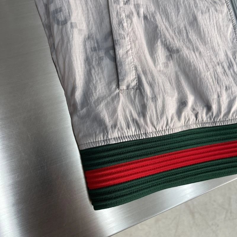 Top mirror Gucci Outwear