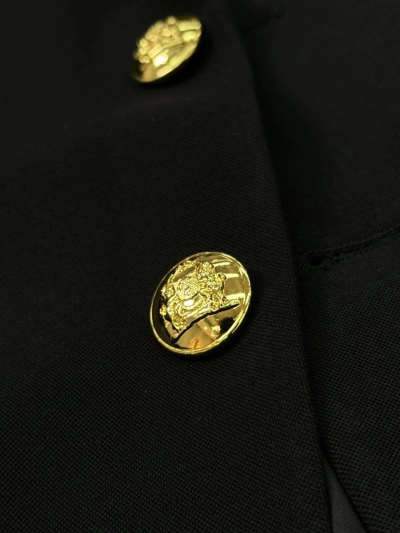 Legit Gucci Outwear