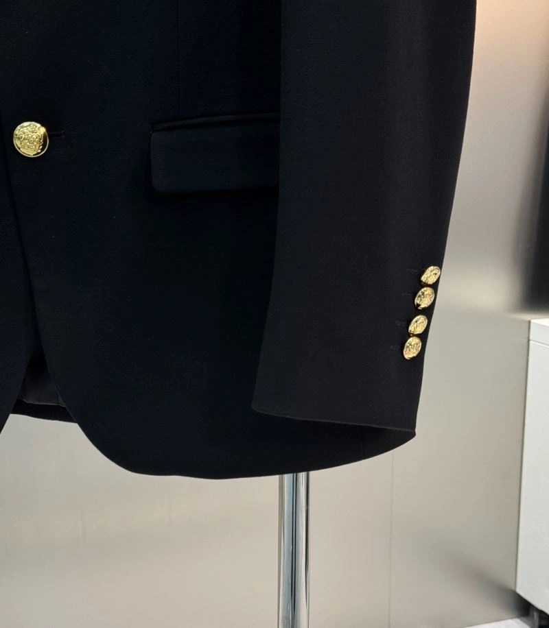 Legit Gucci Outwear