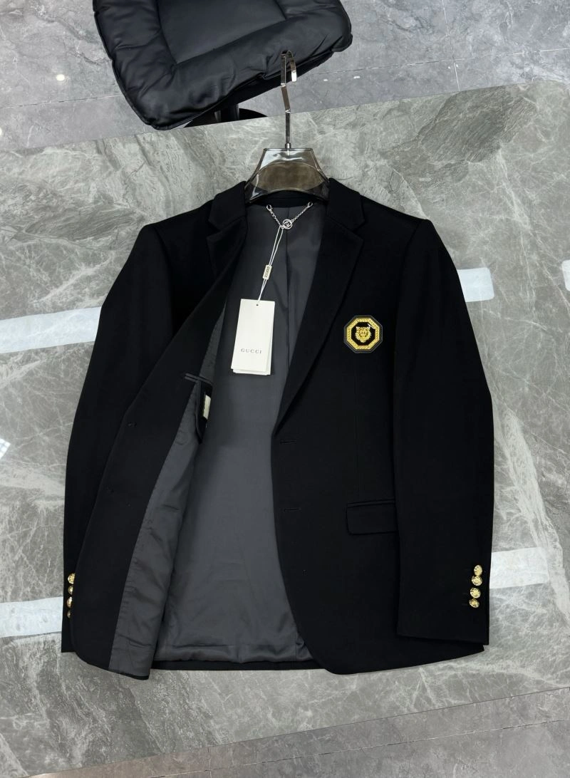 Legit Gucci Outwear