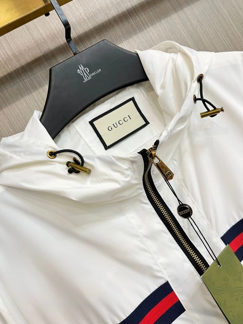 Top match Gucci Outwear