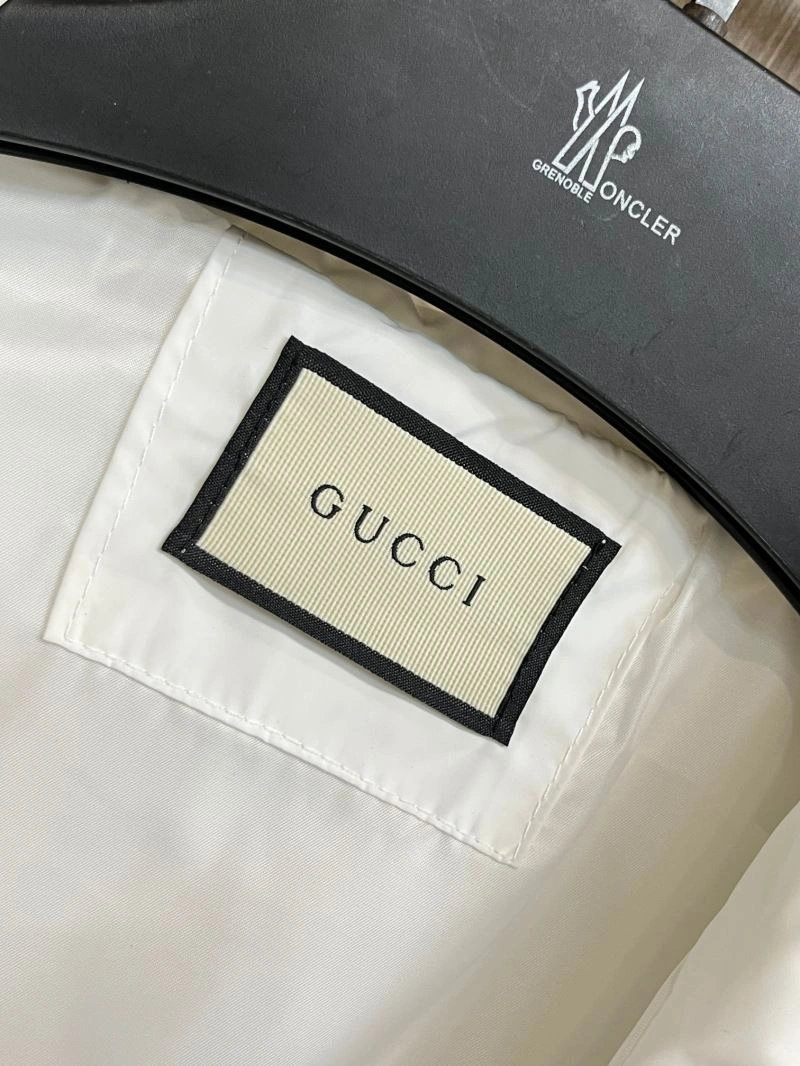 Top match Gucci Outwear