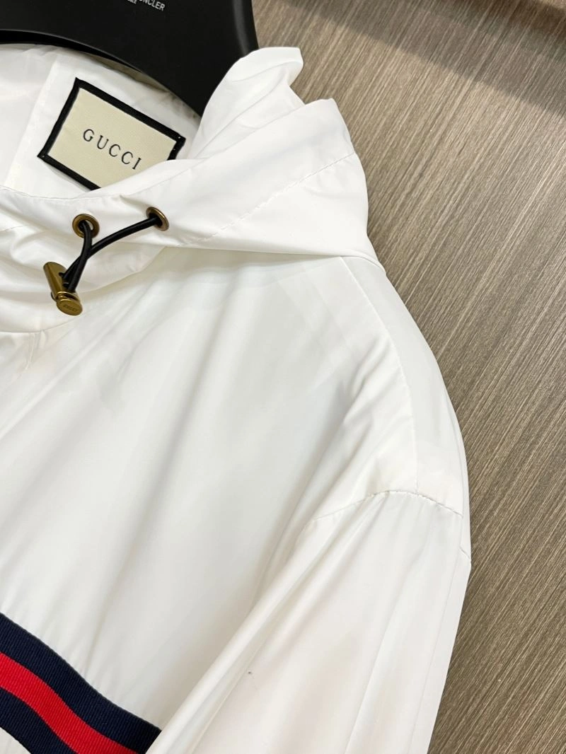 Top match Gucci Outwear