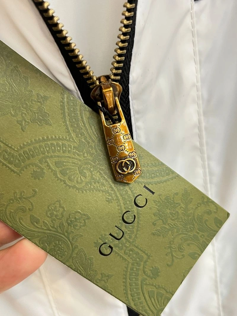 Top match Gucci Outwear