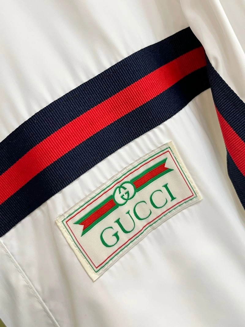 Top match Gucci Outwear