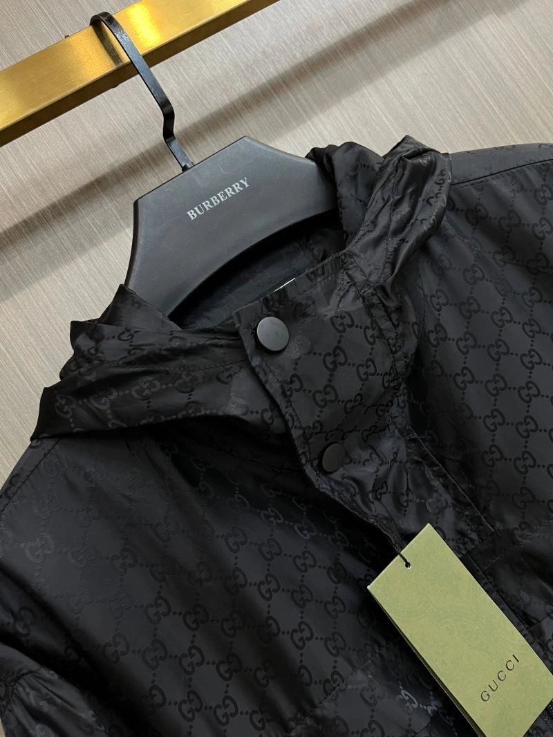 Top match Gucci Outwear