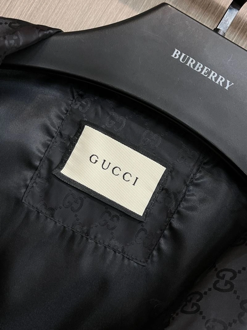 Top match Gucci Outwear
