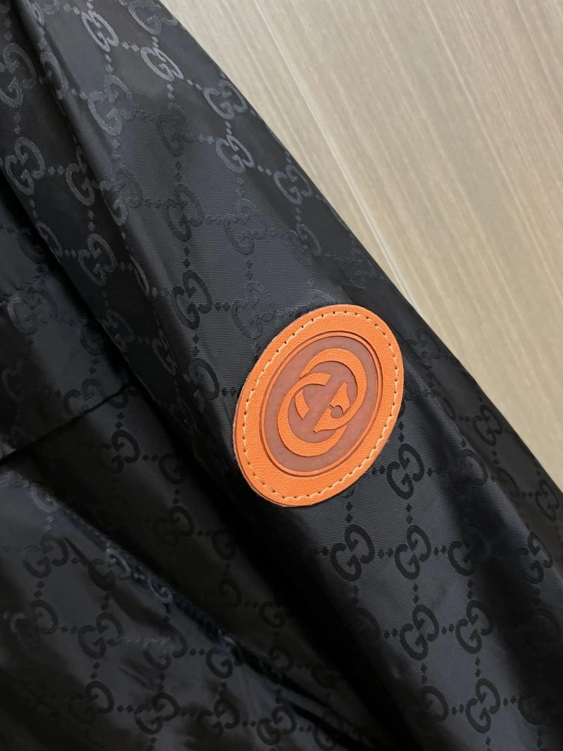 Top match Gucci Outwear