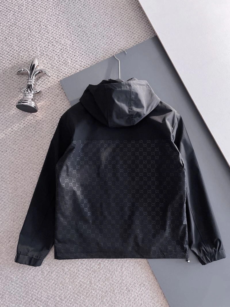 Bargain Gucci Outwear