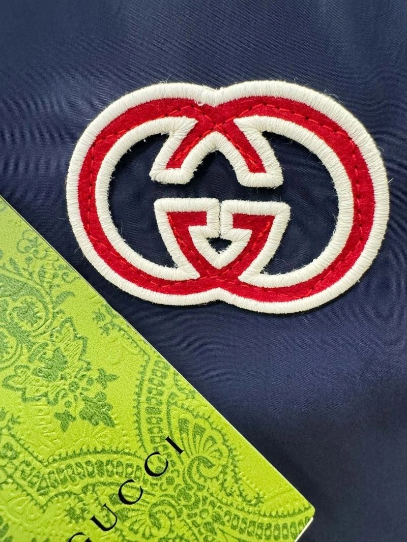 Bargain Gucci Outwear