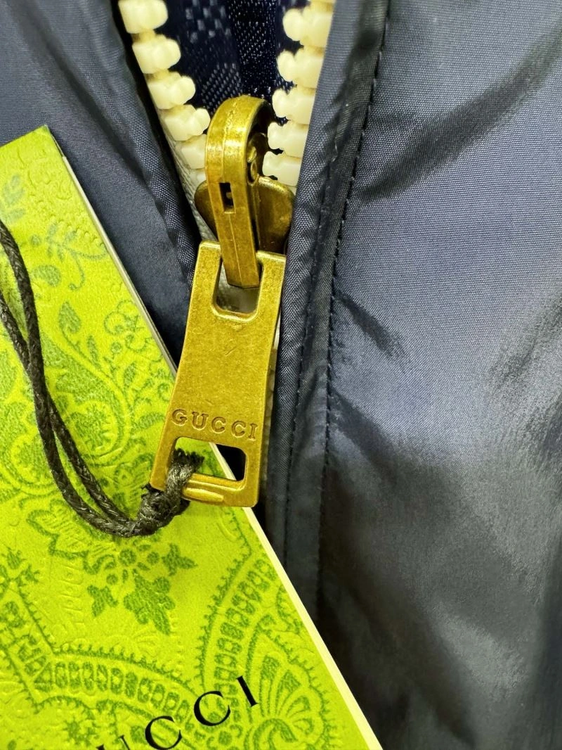 Bargain Gucci Outwear
