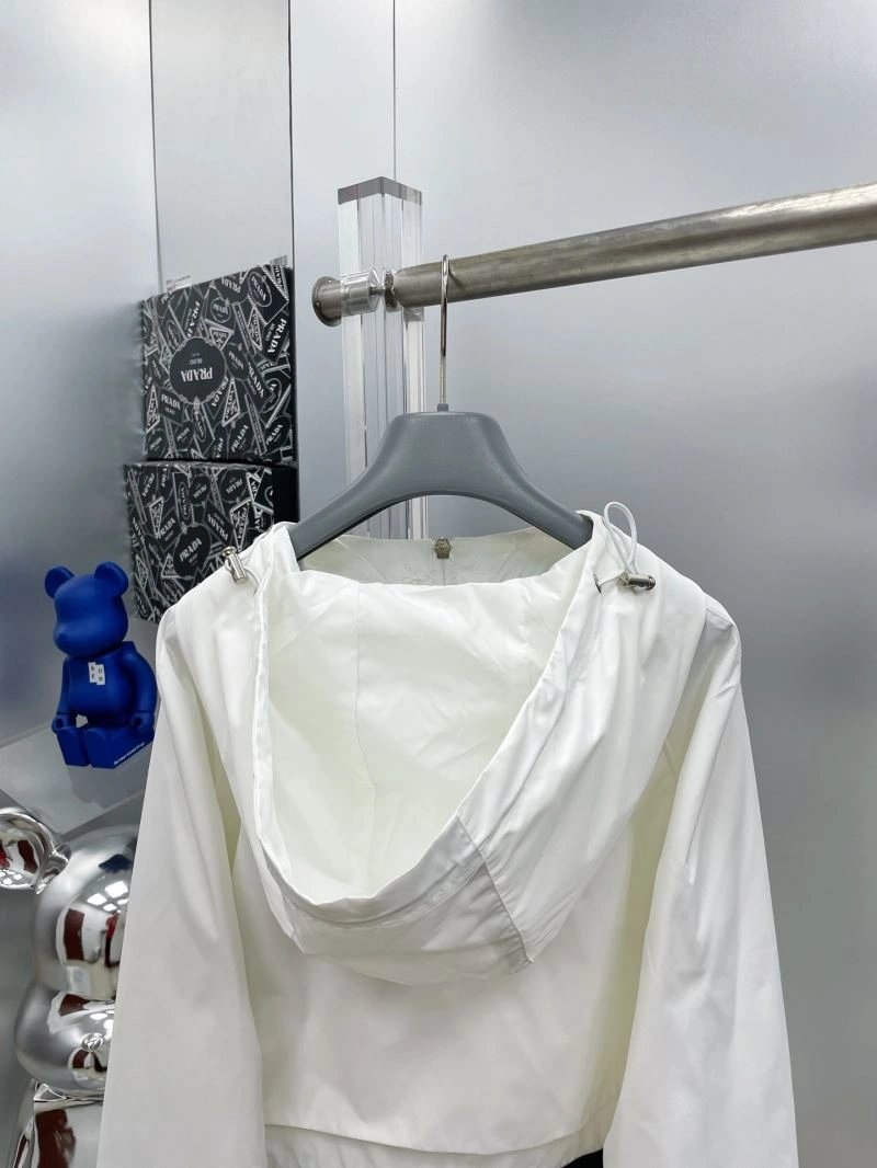 Affordable Gucci Outwear