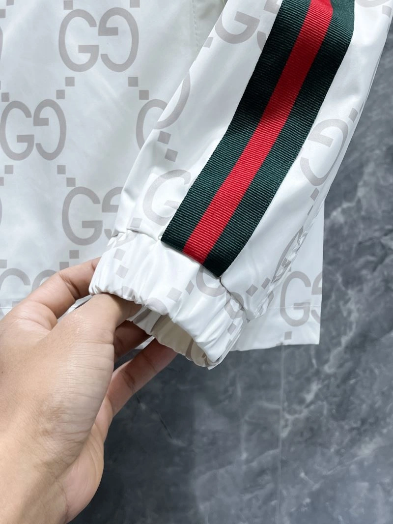 Top mirror Gucci Outwear