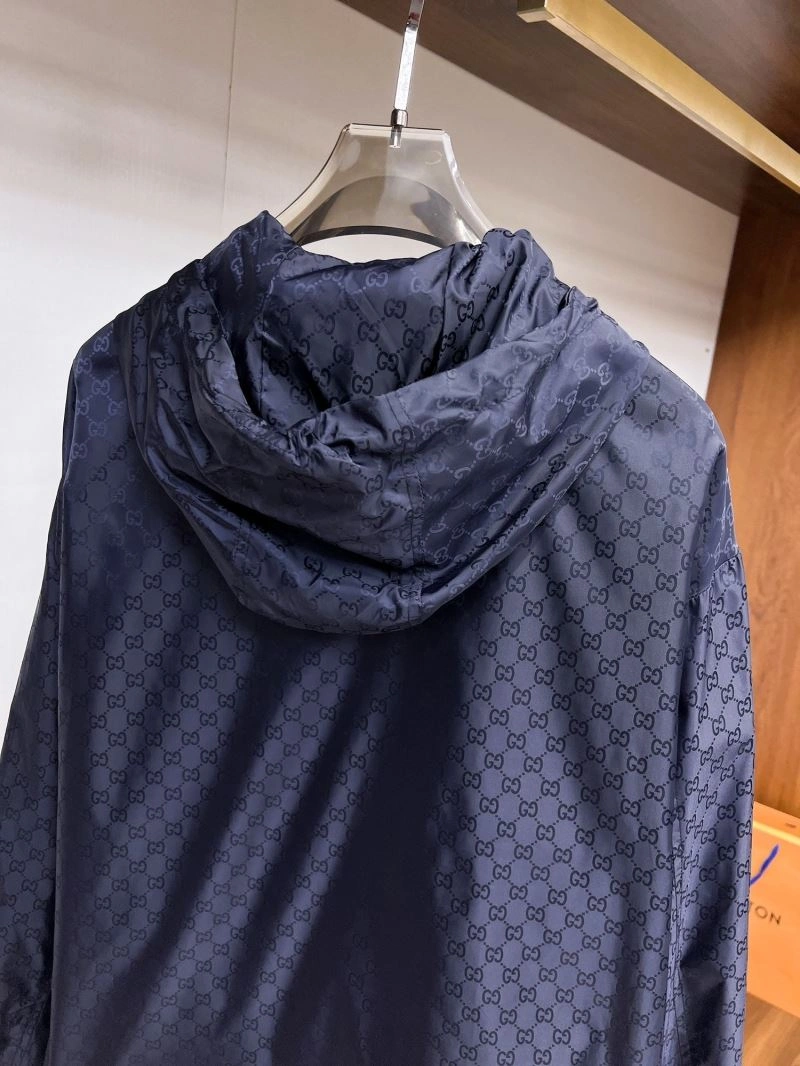 Top match Gucci Outwear