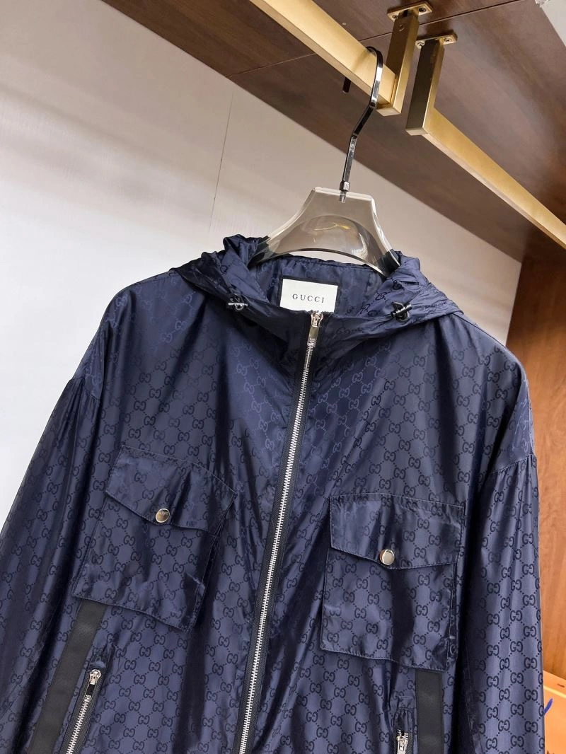 Top match Gucci Outwear
