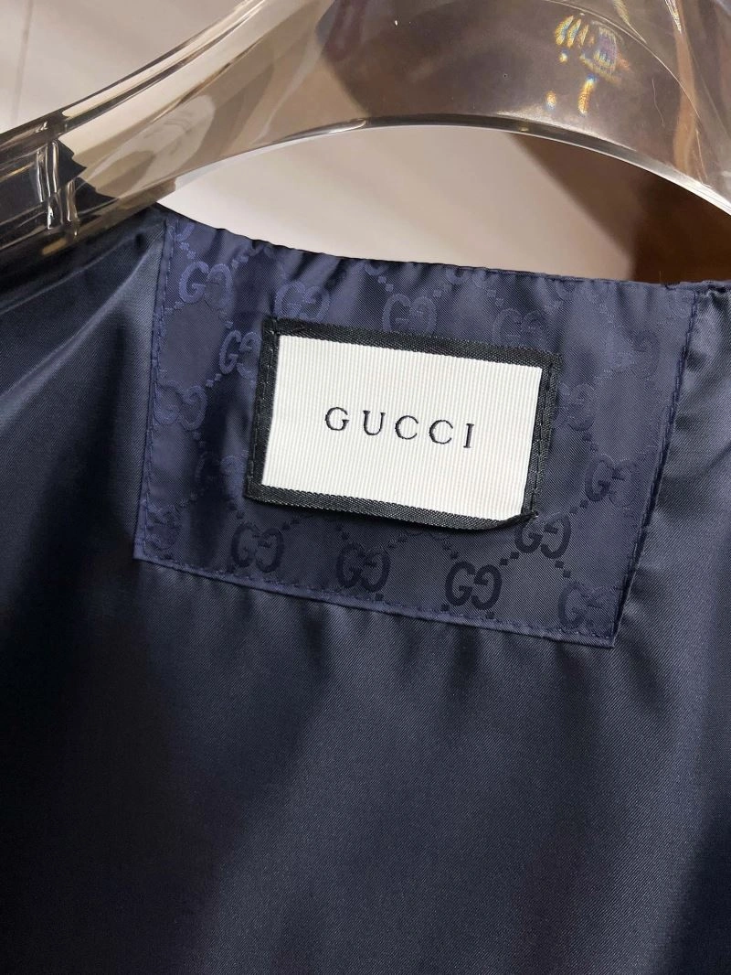 Top match Gucci Outwear
