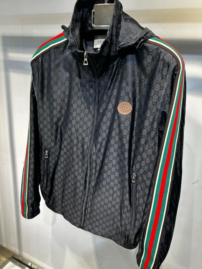 Top mirror Gucci Outwear