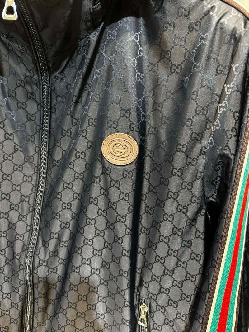Top mirror Gucci Outwear