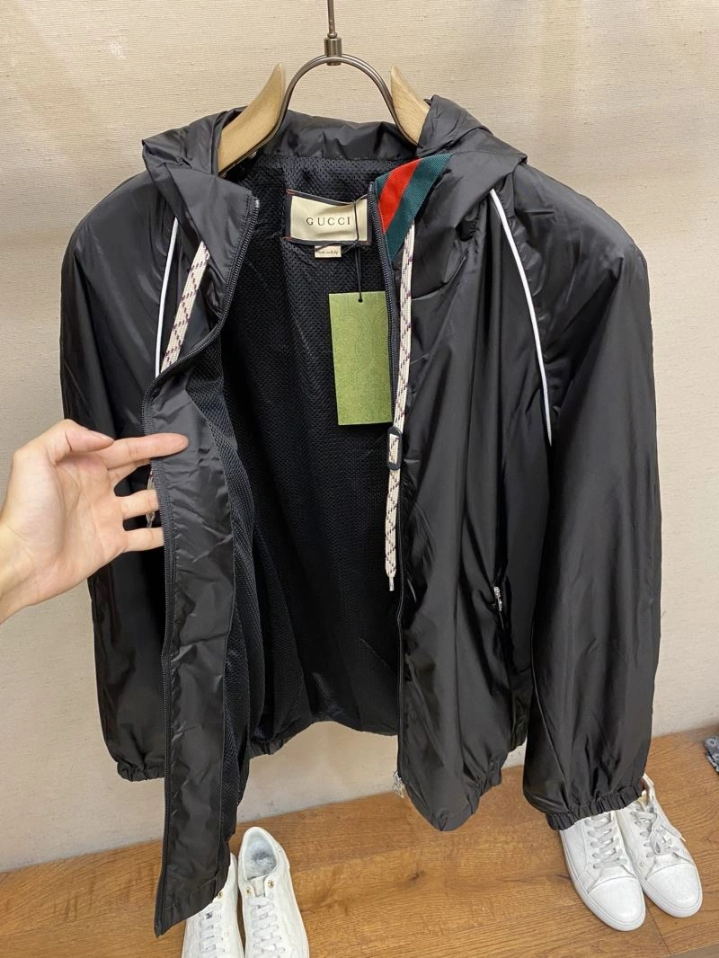 Top mirror Gucci Outwear
