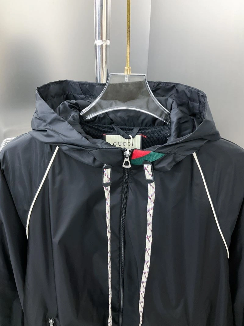 Bargain Gucci Outwear