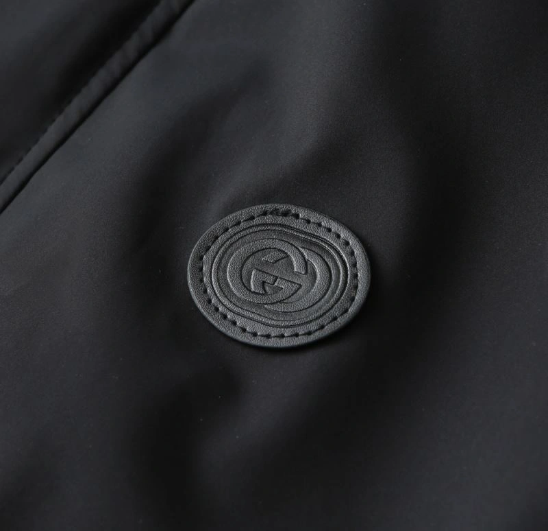 Bargain Gucci Outwear