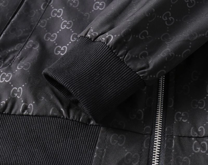 Bargain Gucci Outwear