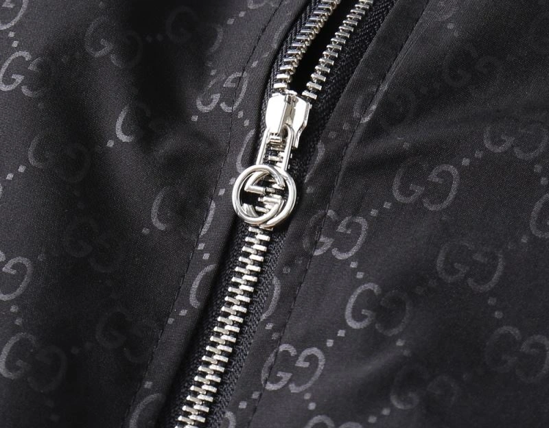 Bargain Gucci Outwear