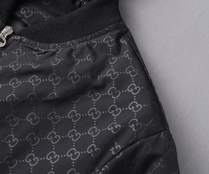 Bargain Gucci Outwear